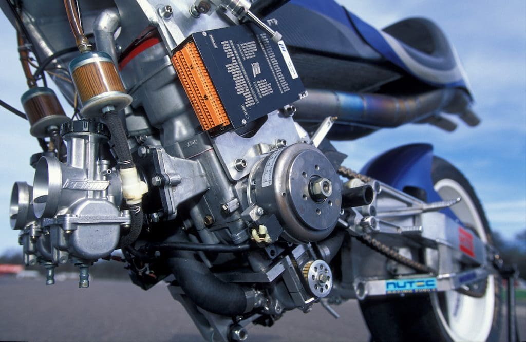 TULARIS 800 - Australian Motorcycle News