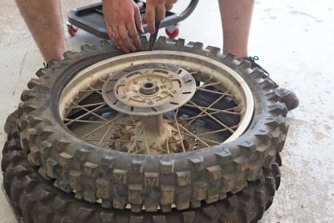 How to: Change an inner tube - Australian Motorcycle News