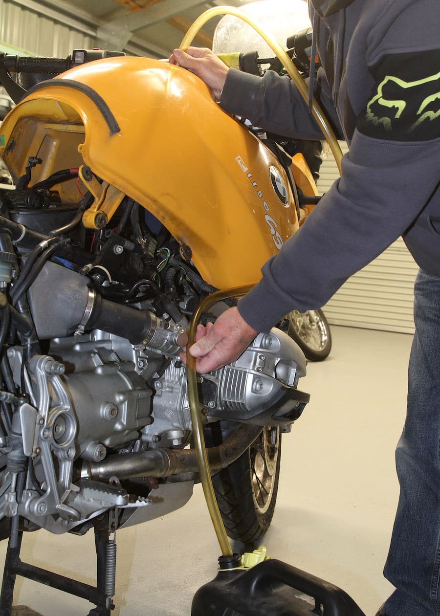 How to - BASIC RESTO - Australian Motorcycle News