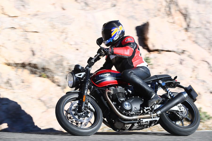 CW336991 - Australian Motorcycle News