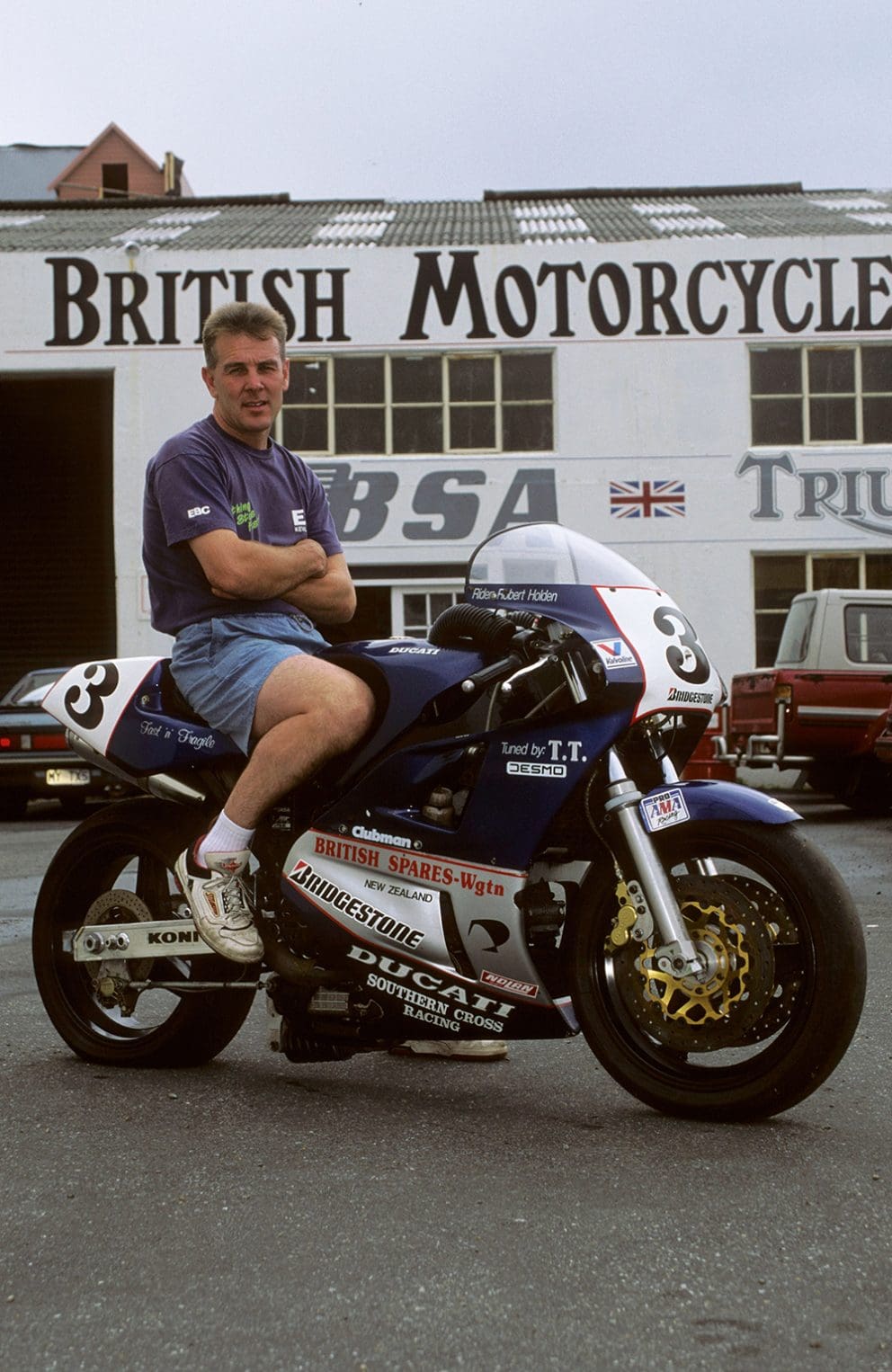 DUKES OF WELLINGTON: HAND BUILT WORLD BEATERS - Australian Motorcycle News