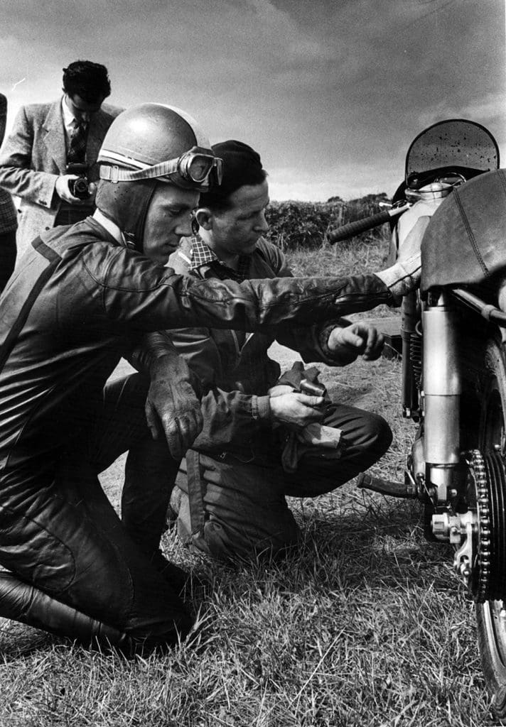 GEOFF DUKE: FIRST GENTLEMAN OF RACING - Australian Motorcycle News