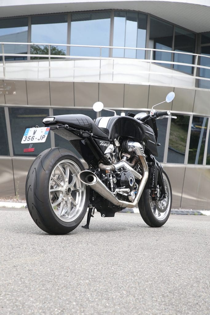 BOXER TRICKS: BOXER SUPERBOB AMB 001 PROTOTYPE - Australian Motorcycle News
