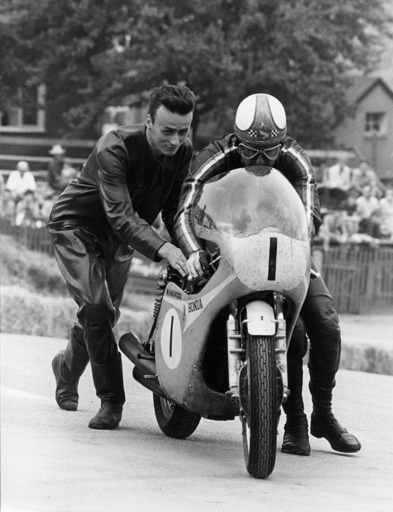 FACTORY OUTLET: HAILWOOD'S HONDA RC181 - Australian Motorcycle News