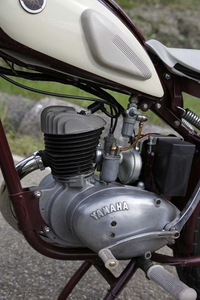 THE FIRST YAMAHA: 1955 YAMAHA YA-1 RED DRAGONFLY - Australian ...