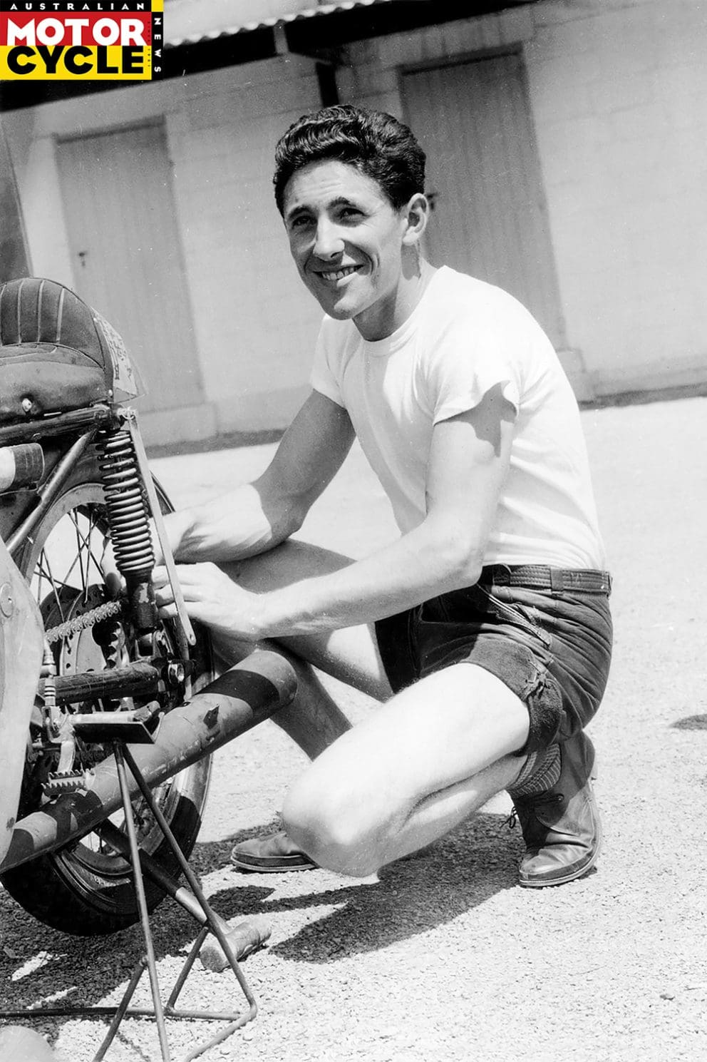 TOM PHILLIS - THE FIRST FAST PHILLIS - Australian Motorcycle News