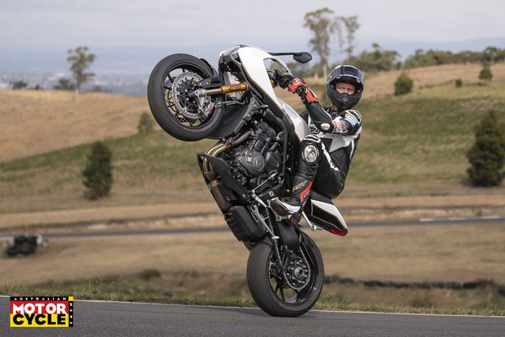 LUKEY LUKE RETIRES AT PHILLIP ISLAND - Australian Motorcycle News