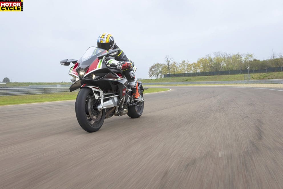 FIRST RIDE 2022 BIMOTA TESI H2 - Australian Motorcycle News
