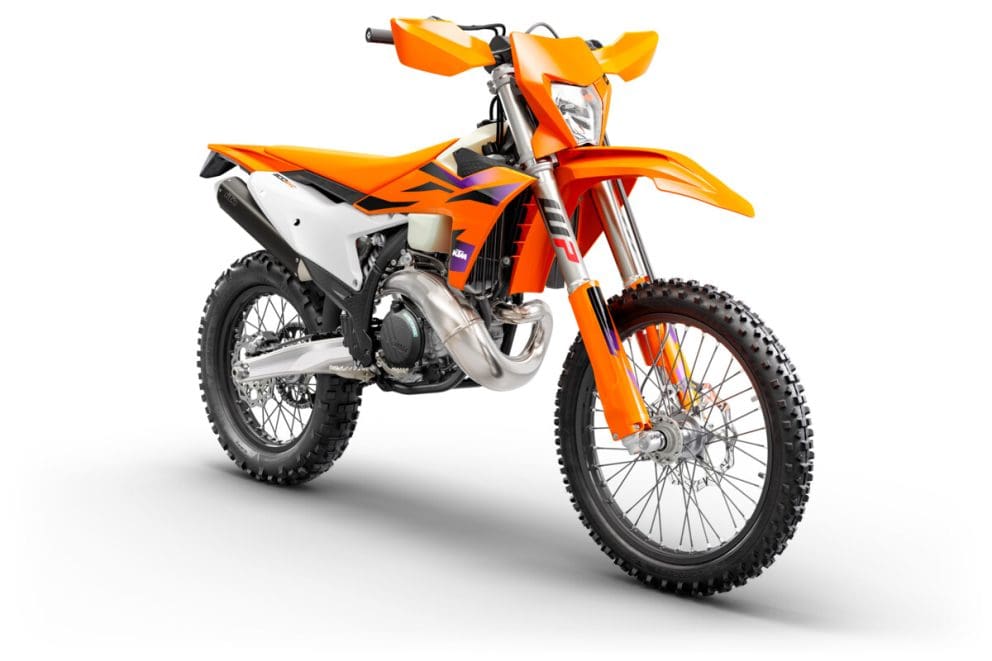 2024 KTM EXC RANGE BREAKS COVER - Australian Motorcycle News