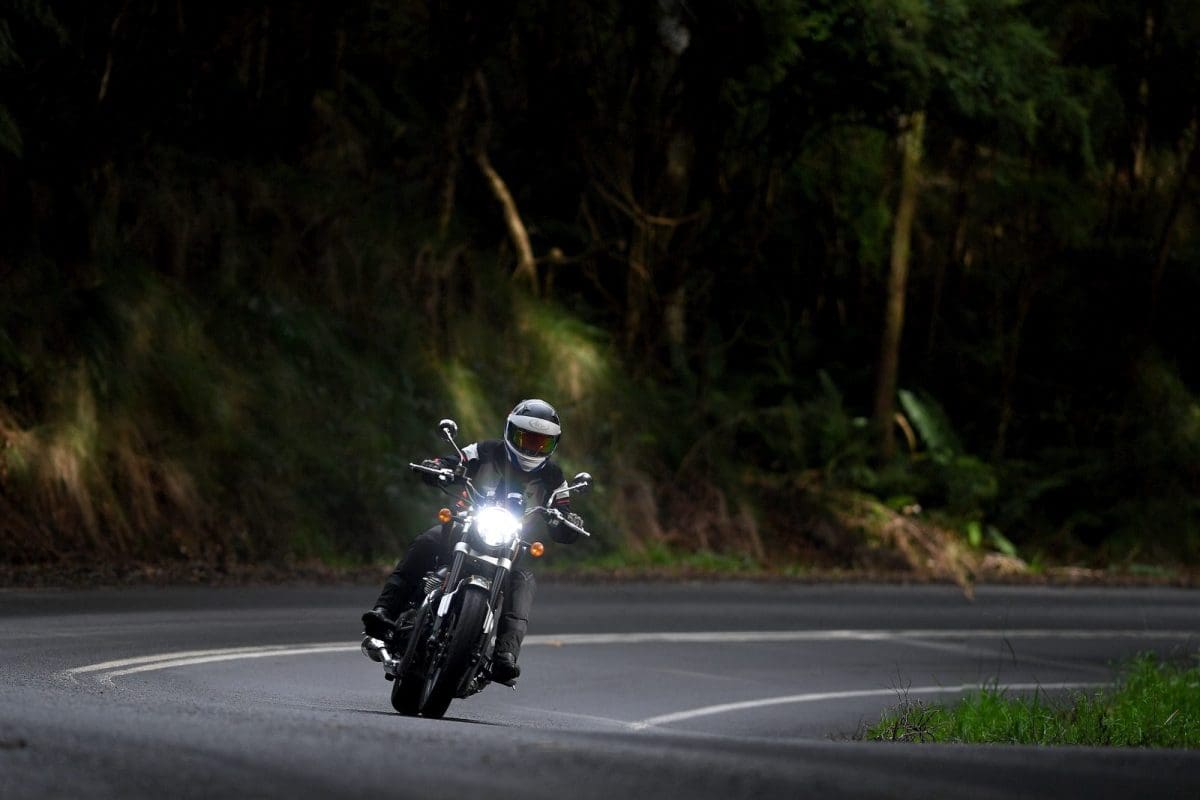 SM650_Kel_306 - Australian Motorcycle News