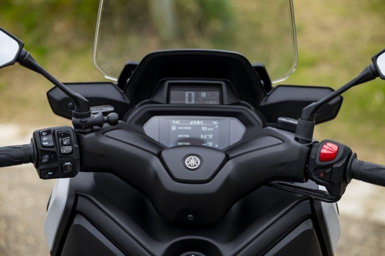 2023 YAMAHA XMAX 300 - Australian Motorcycle News
