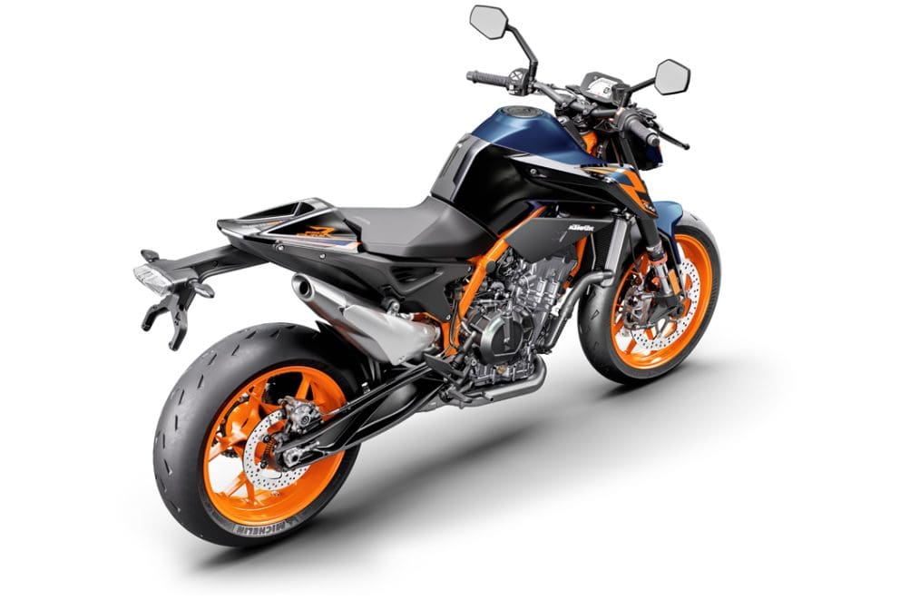 2023 KTM 890 DUKE R - Australian Motorcycle News