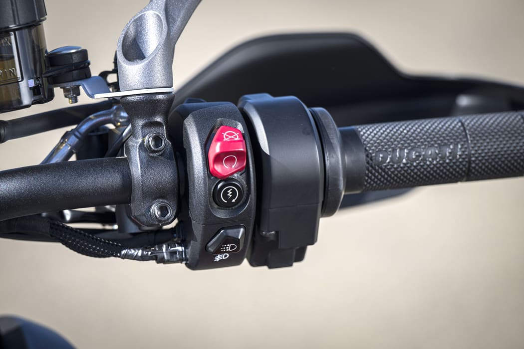 Ducati_MTS_GT_080 - Australian Motorcycle News