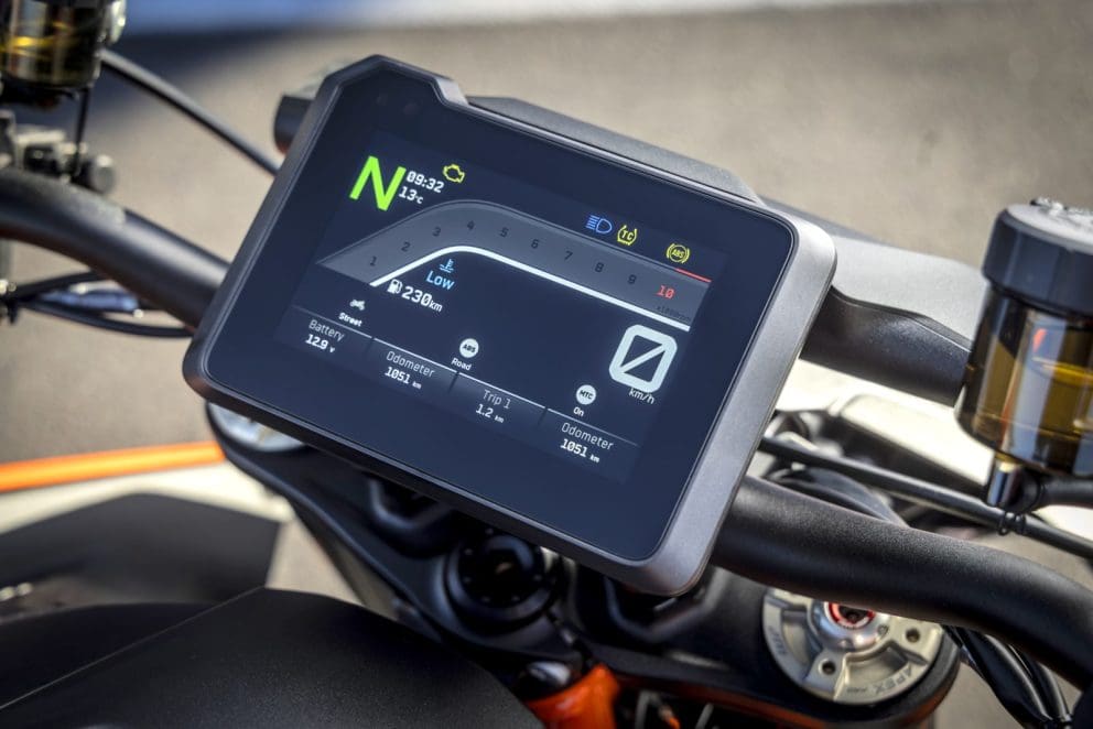 1390 SUPER DUKE R: THE BEAST - Australian Motorcycle News