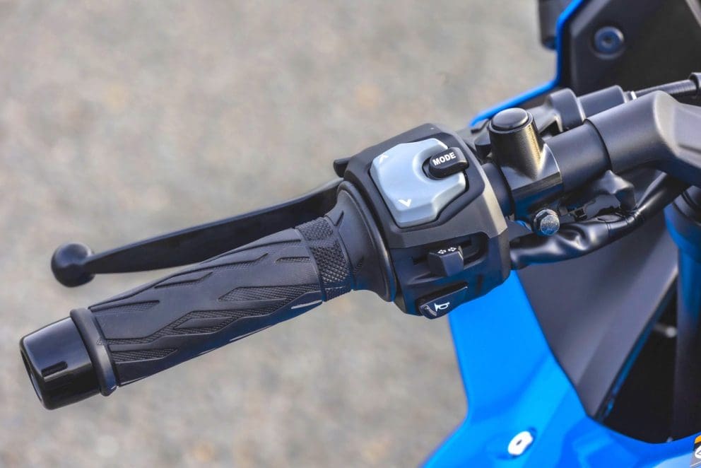 SUZUKI GSX-8R - Australian Motorcycle News