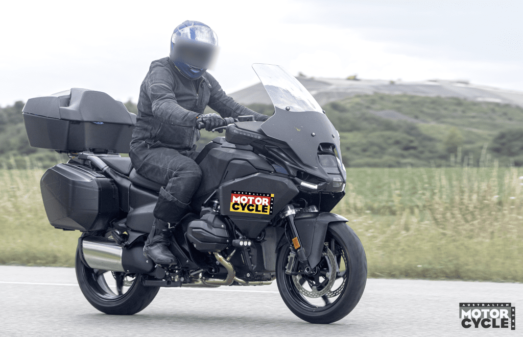 SPIED! 2025 BMW R 1300 RT - Australian Motorcycle News